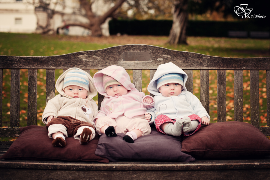 Eva White Photography (LONDON): Amazing family, beautiful triplets!