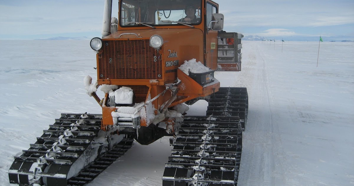 The Dead District: 1979 Tucker Snowcat equipped with protective armour