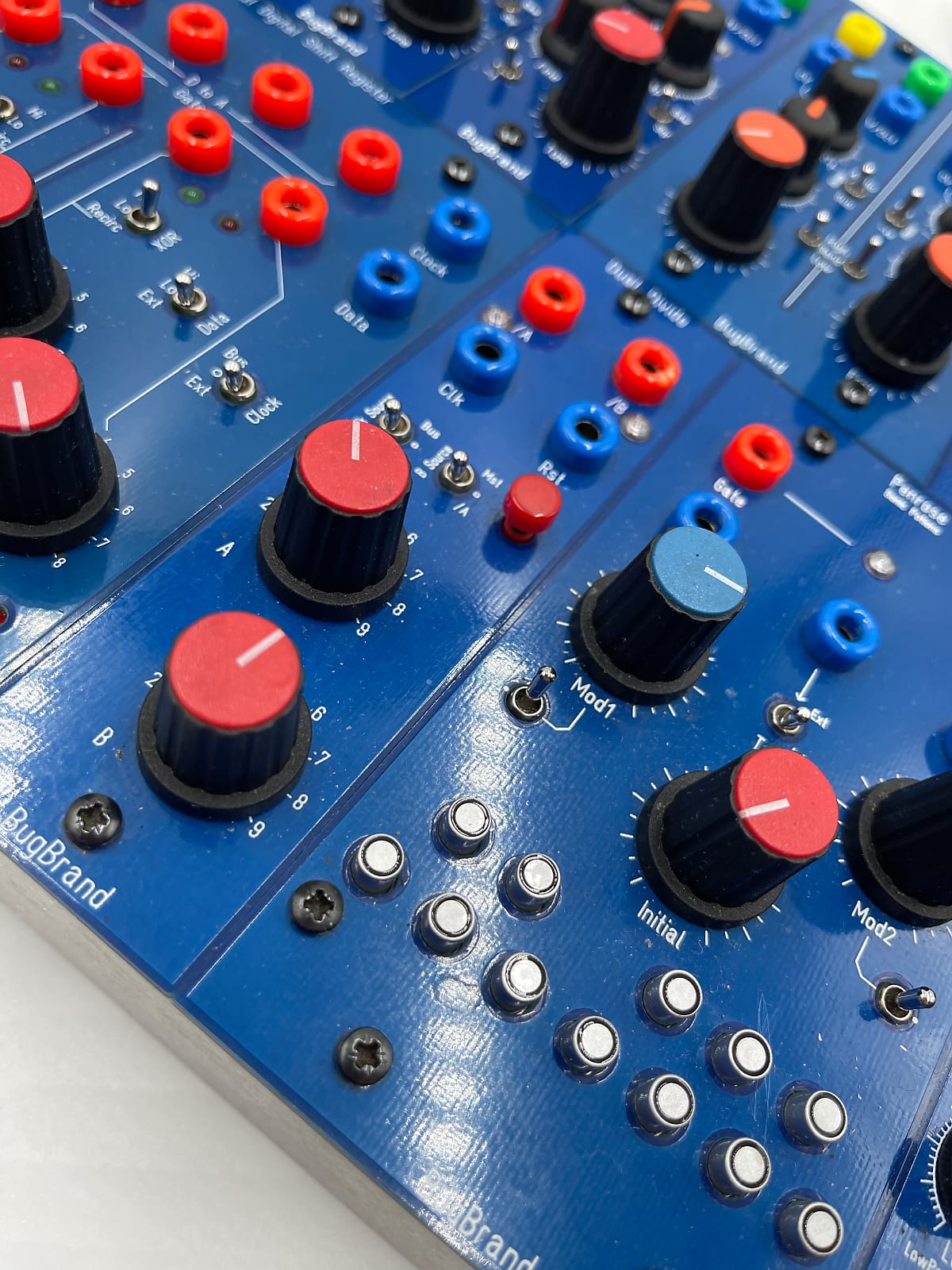 MATRIXSYNTH: BugBrand 2Frame Modular