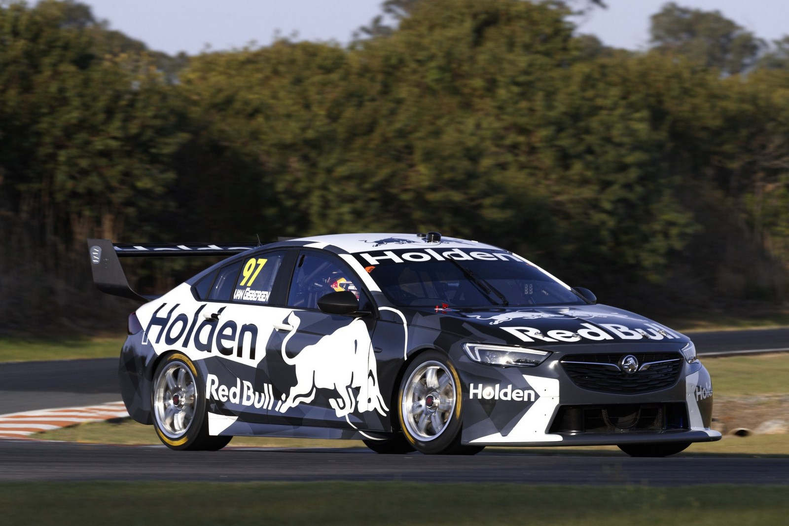 Red Bull Holden Racing Unveils New Commodore Supercar - car news