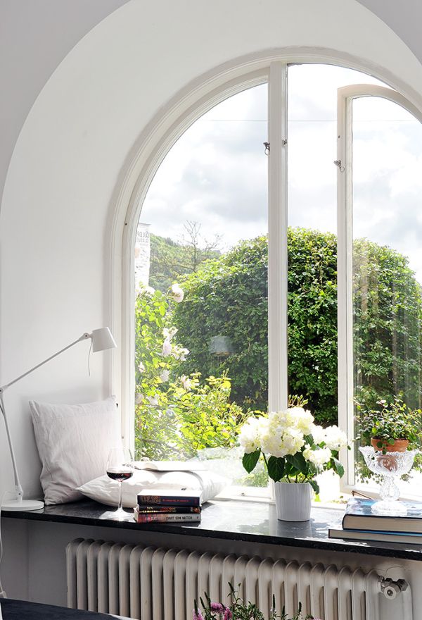 AM Dolce Vita: 3 Window Decorating Tips to Jazz Up Your Interior Design