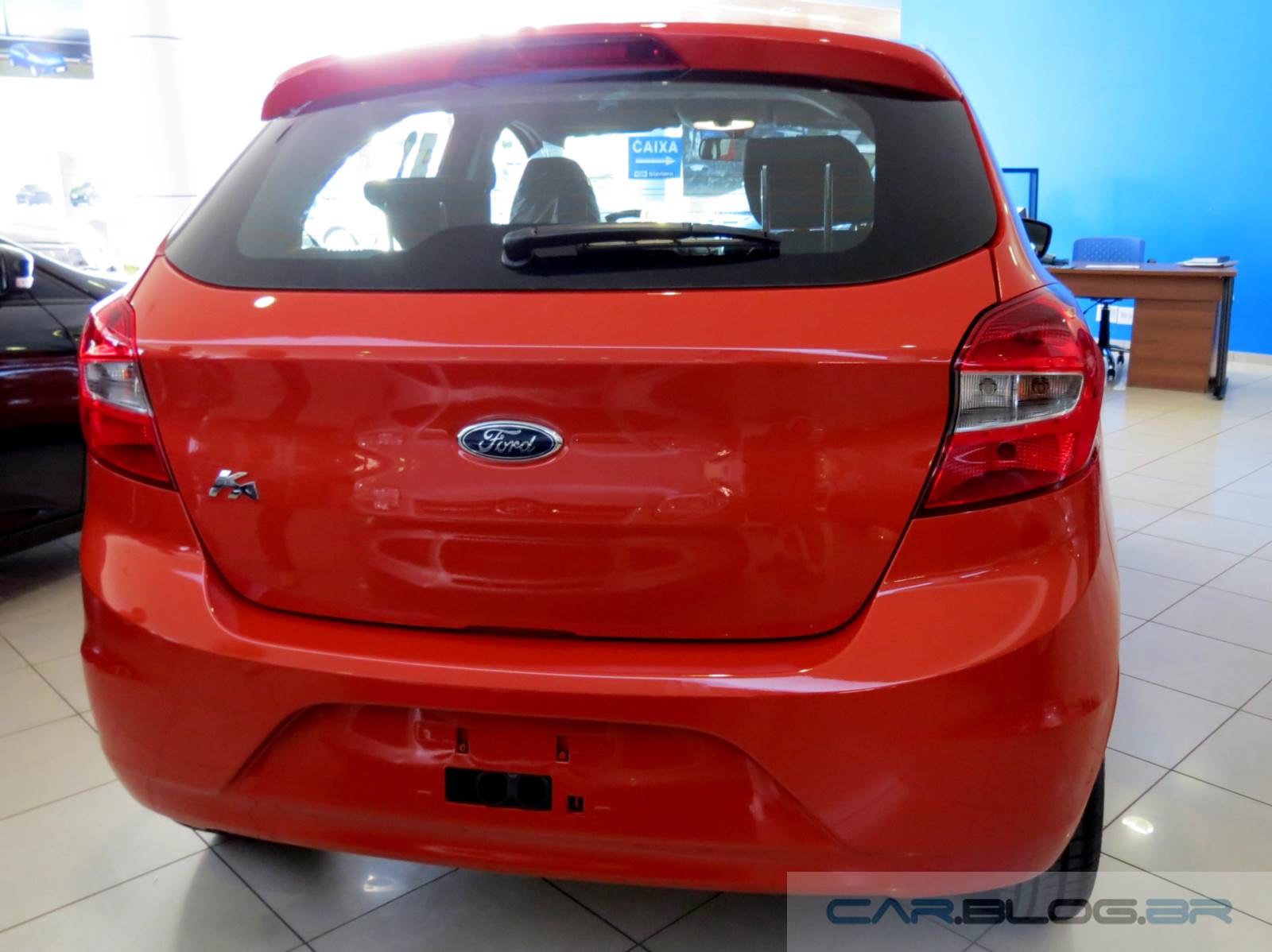 Ford KA SE Plus 1.0: vídeo, detalhes e especificações