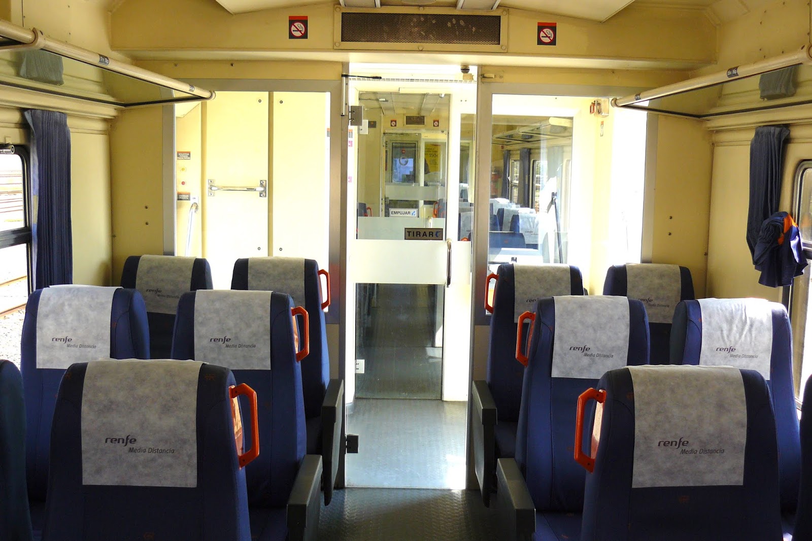 Trenes y tiempos: Las tracciones térmica y eléctrica en RENFE (XCVIII ...