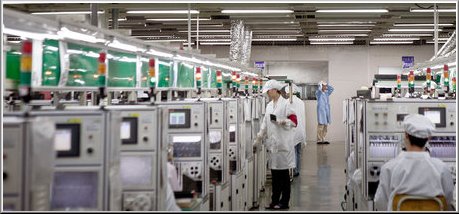 How Apple Screwed the U.S. Middle-Class | Bud Meyers