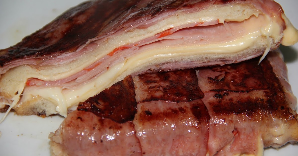 Tosta mista com … capa de bacon, tostadinho, estaladiço….