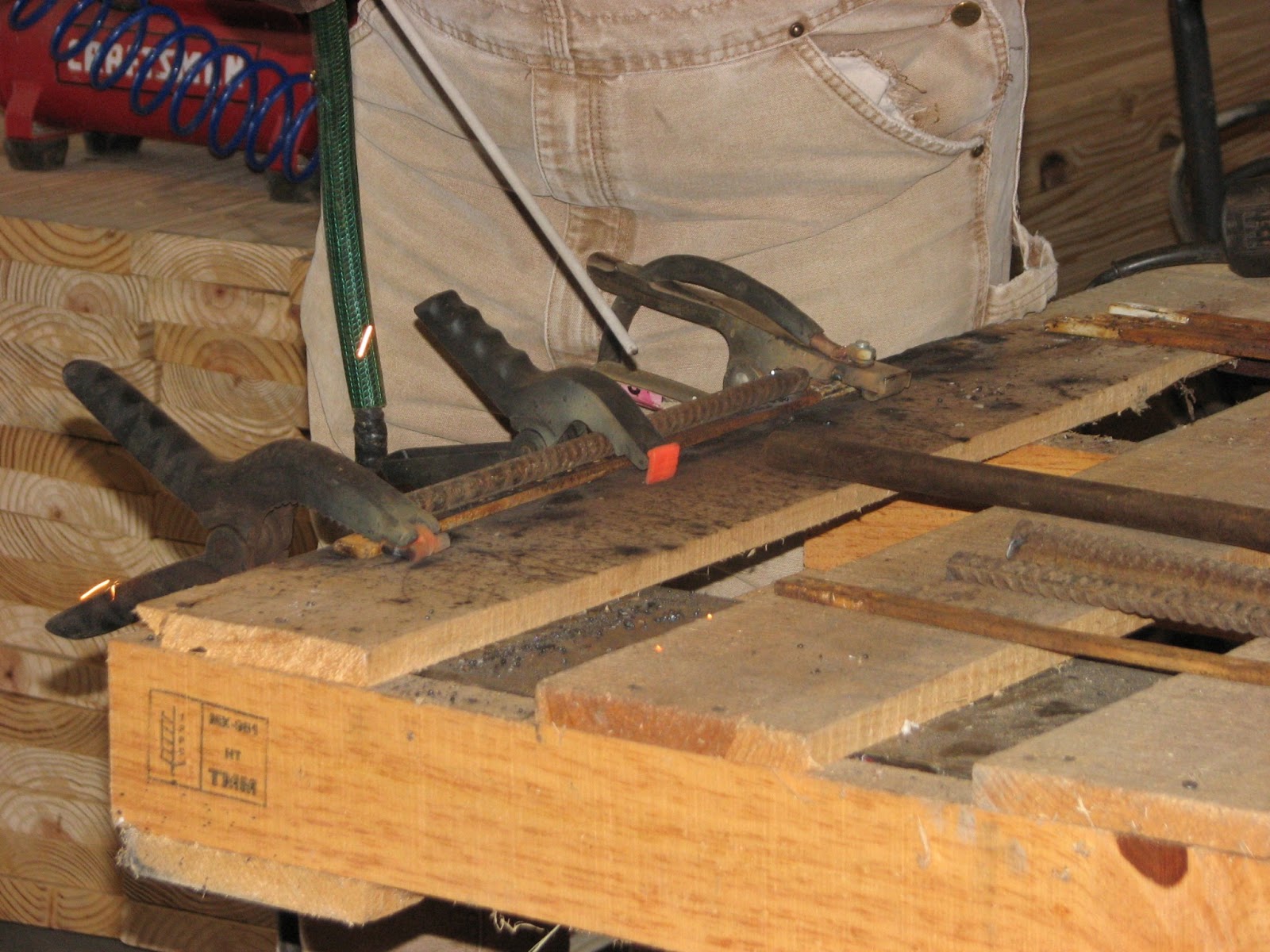 Bloggin' Back to the Land: Homemade Overseeder