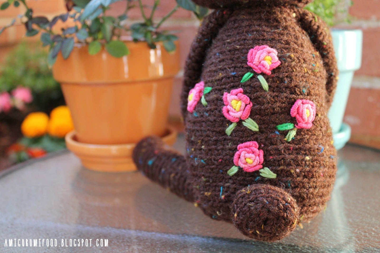 Spring bear-Oso primaveral