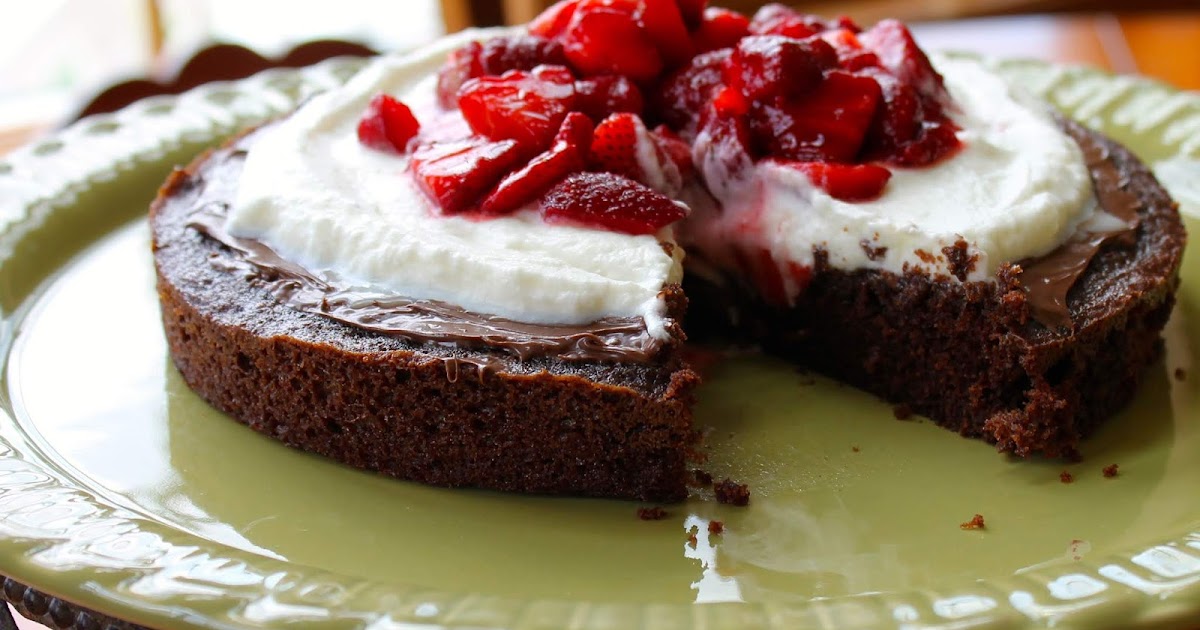 Bolo de Nutella e morango | Dicas e Receitas