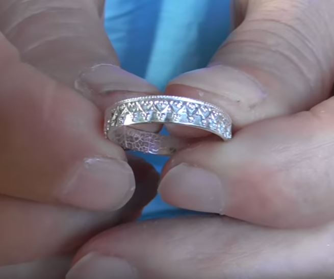 How to Make Gallery Wire Ring Tutorials / The Beading Gem