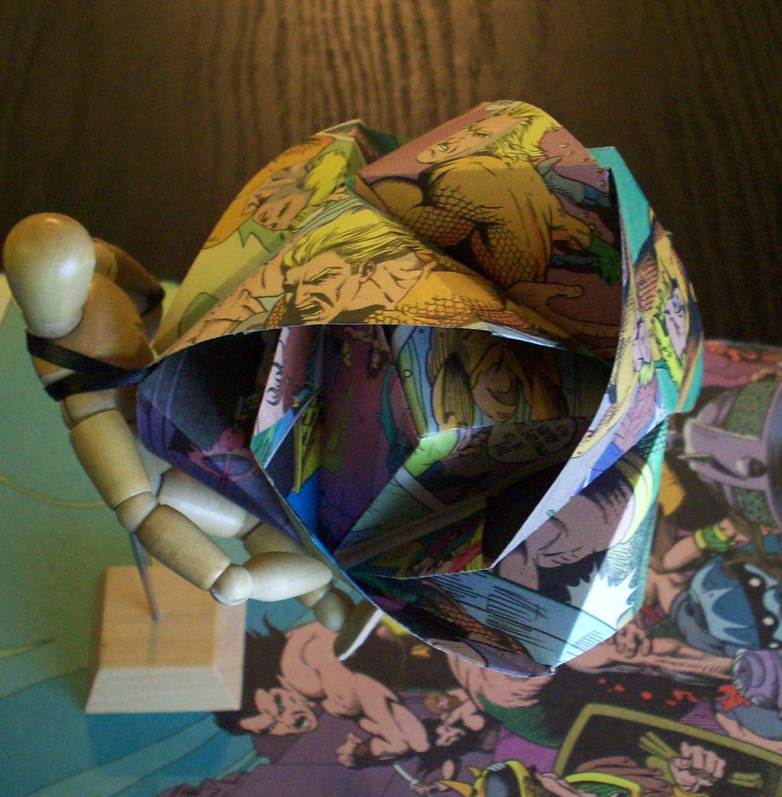 Curiosity Blogged the Kat: Making comic book origami