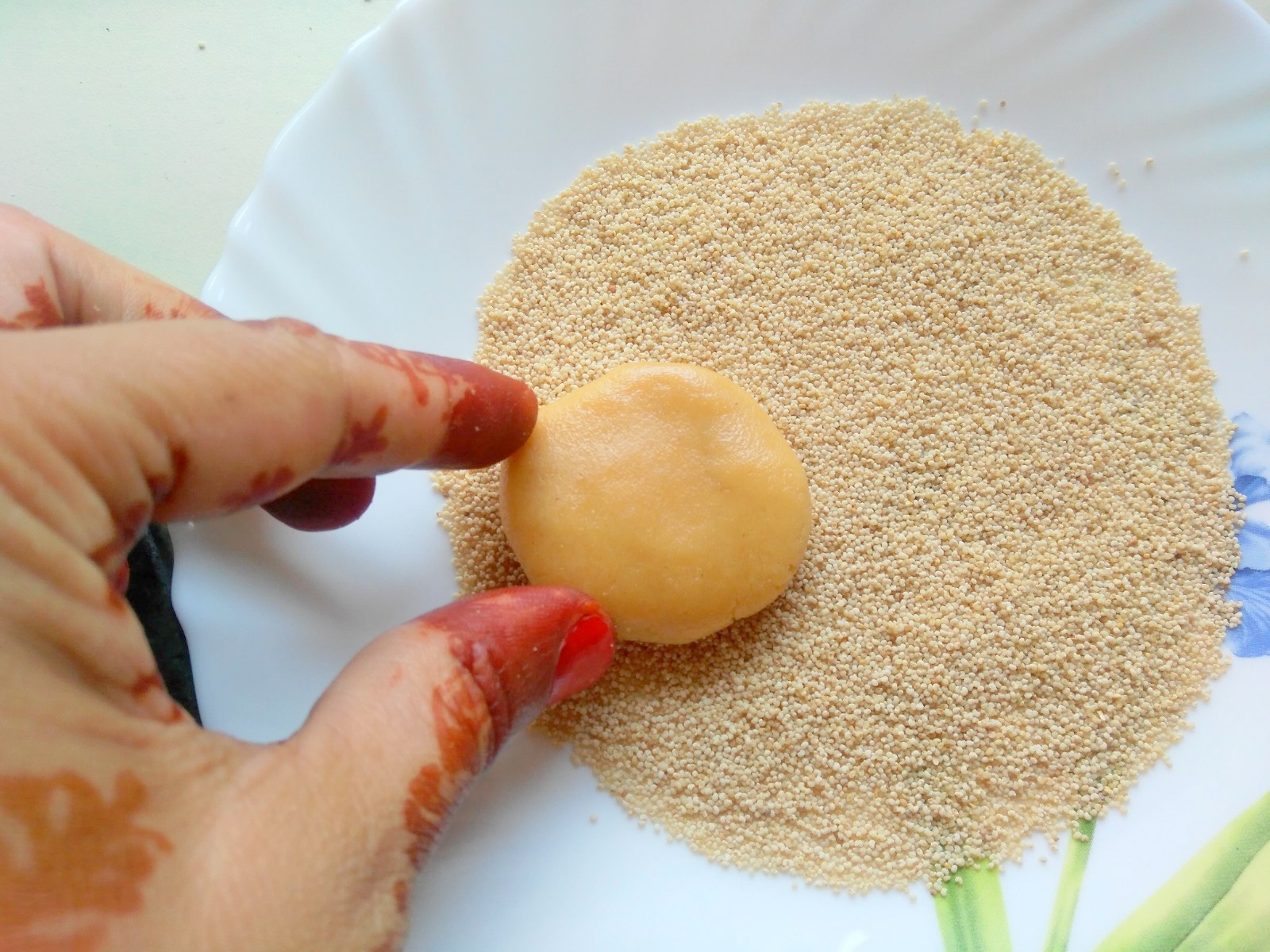 Annapurna: Gulache Anarse / Jaggery Anarsa