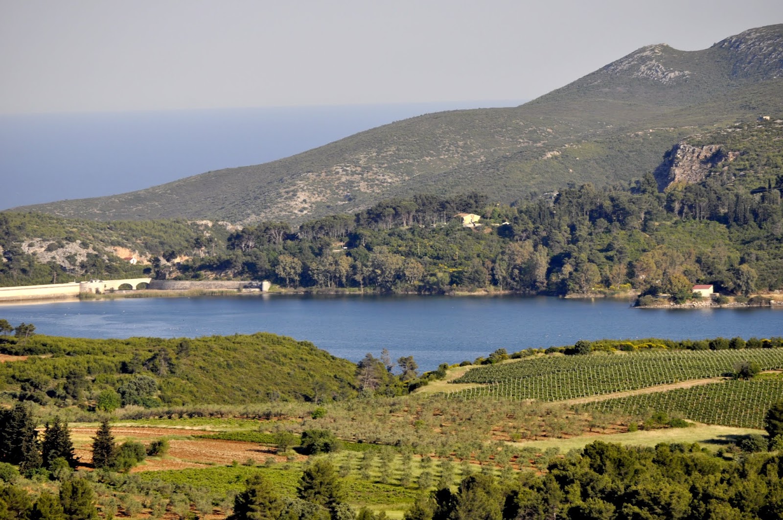 Λιμνη Μαραθωνα
