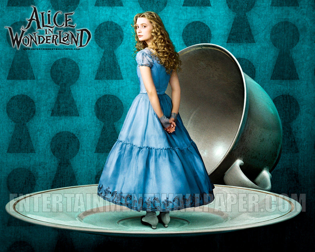 Janelle Mcintosh: alice in wonderland hd