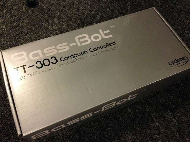 MATRIXSYNTH: Cyclone Analogic TT-303 Bass Bot Analogue Monophonic ...