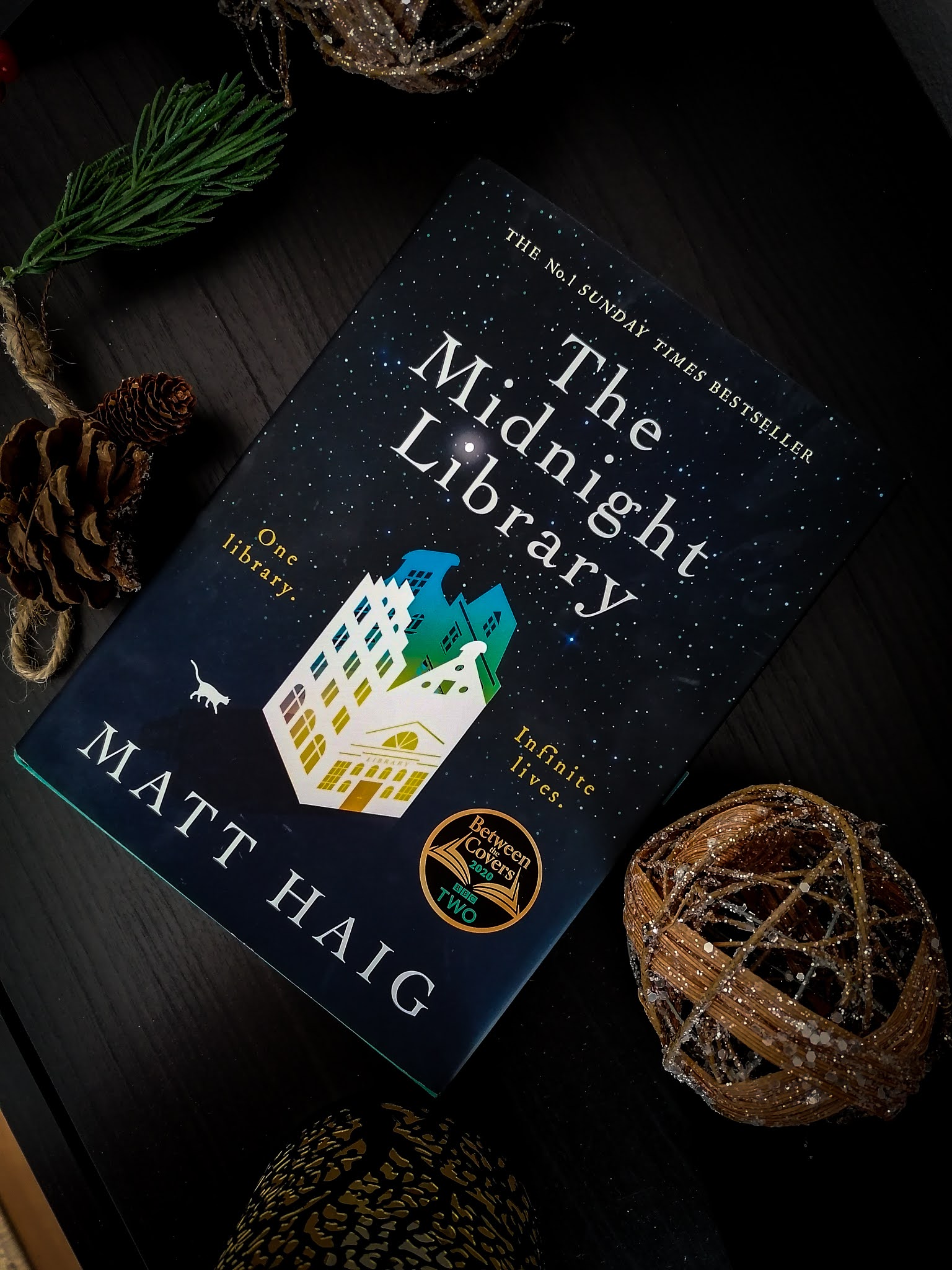 The Midnight Library - Opinião - Papéis e Letras