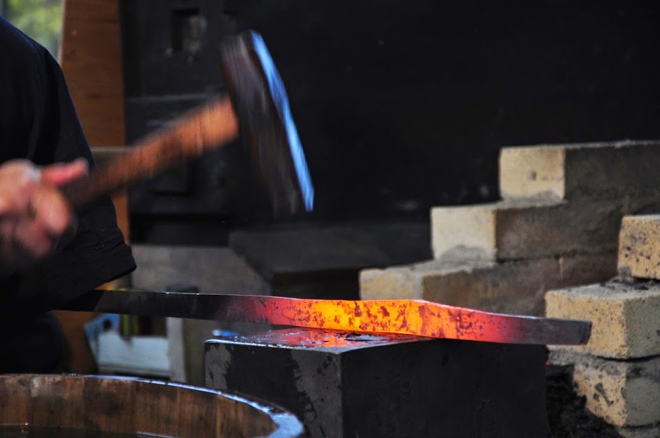 Iron and Steel Technology in Japanese Arms & Armors - Part 3: Bladesmithing