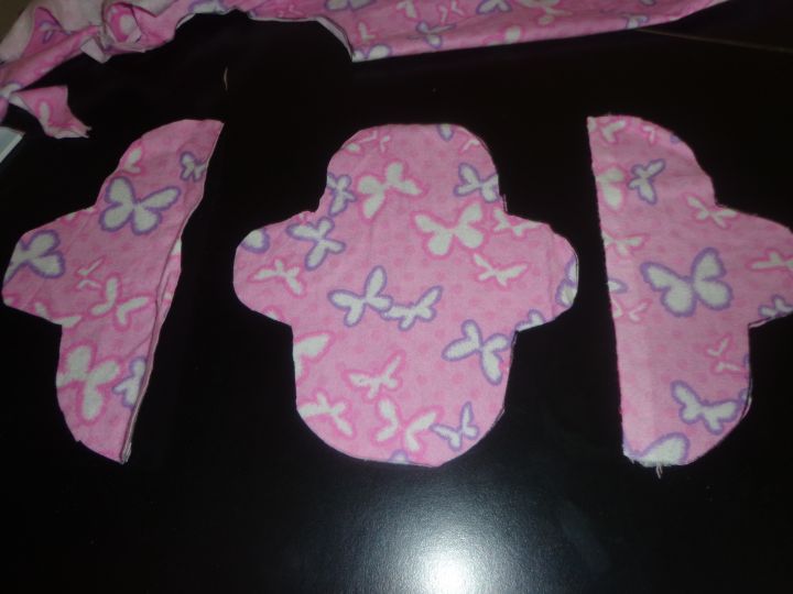 Frugal Living on the Watkins Ranch: Homemade Feminine Pads