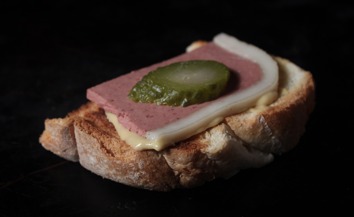 The 99 Cent Chef: Liver Cheese - Cheap$kate Dining Video Review