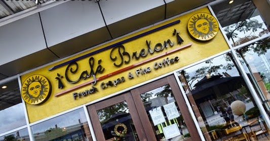 Bonding at Cafe Breton