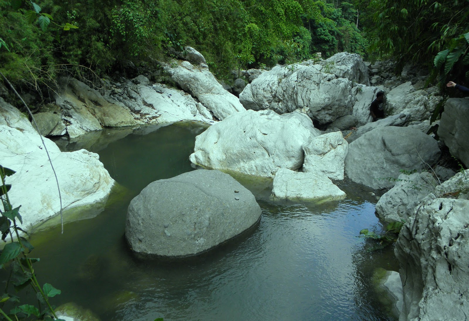 Exploring The Paterno And Bengaongao Caves In Ambongdolan, Tublay, Benguet