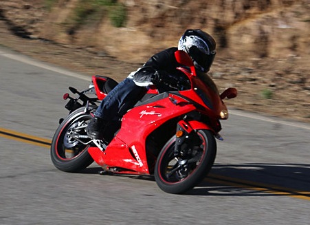 2010 Bennche Megelli 250R Review | Motorcycle News