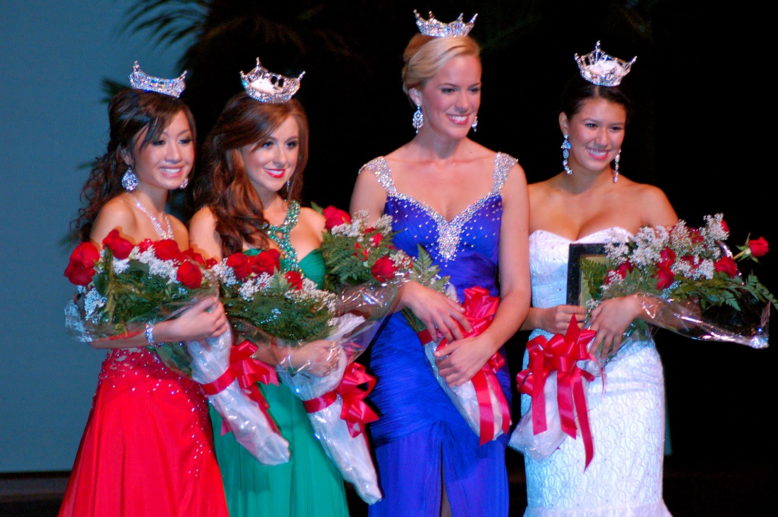 Miss City of Orange 2012: Pageant Visit: Miss San Diego!