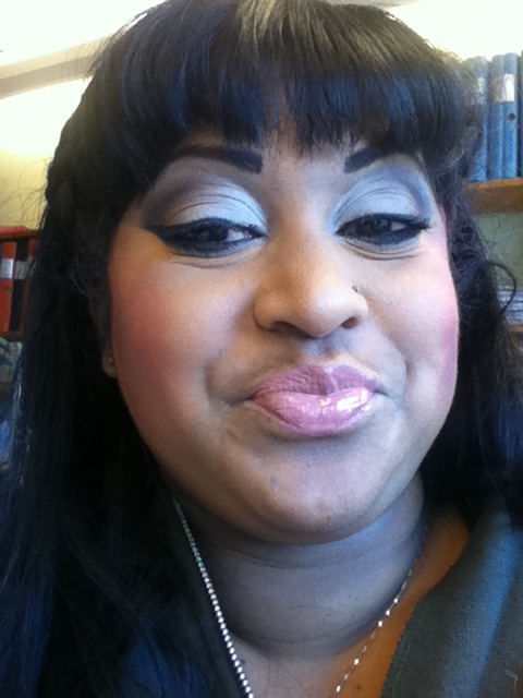 Mizz Made Up: Makeup look for the day....Natural....cheeky look......