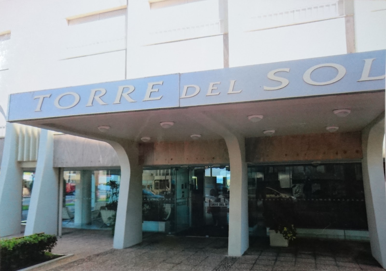 DEPARTAMENTO EN PUNTA DEL ESTE EDIFICIO TORRES DEL SOL: noviembre 2017