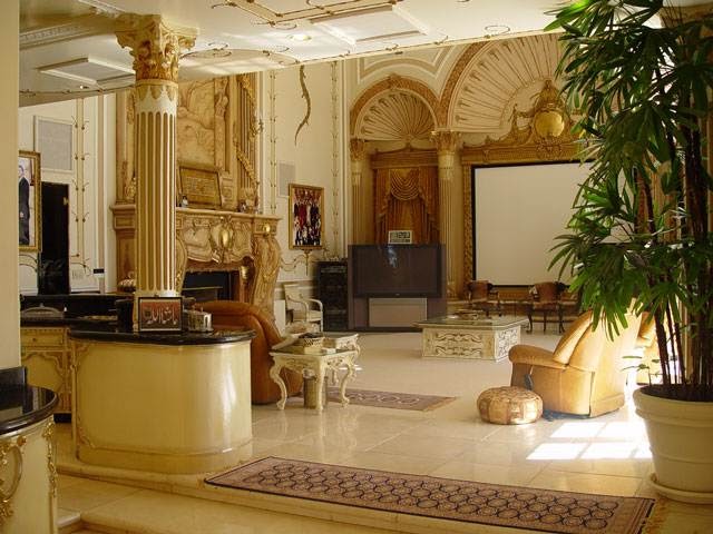 Robert Mugabe President of Zimbabwe Mugabe's £5 million Luxury Mansion ...