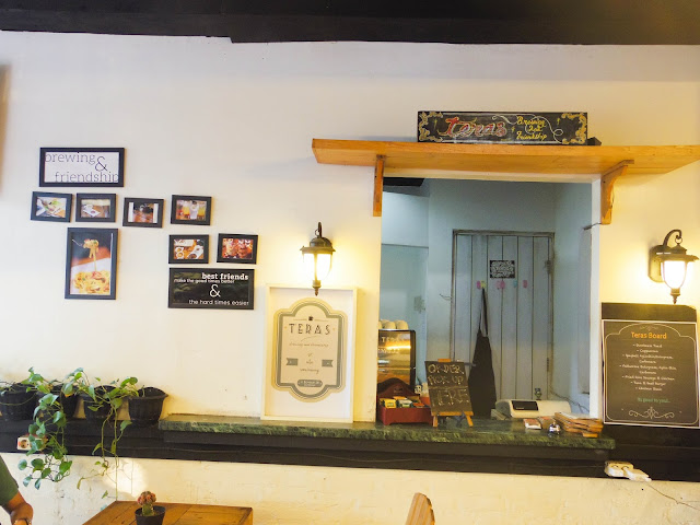 TERAS Cafe - Szasa Diandra