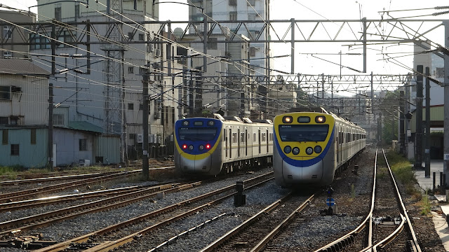 Blair's 鐵道攝影: EMU886電聯車 / TRA EMU886 Electric Multiple Unit