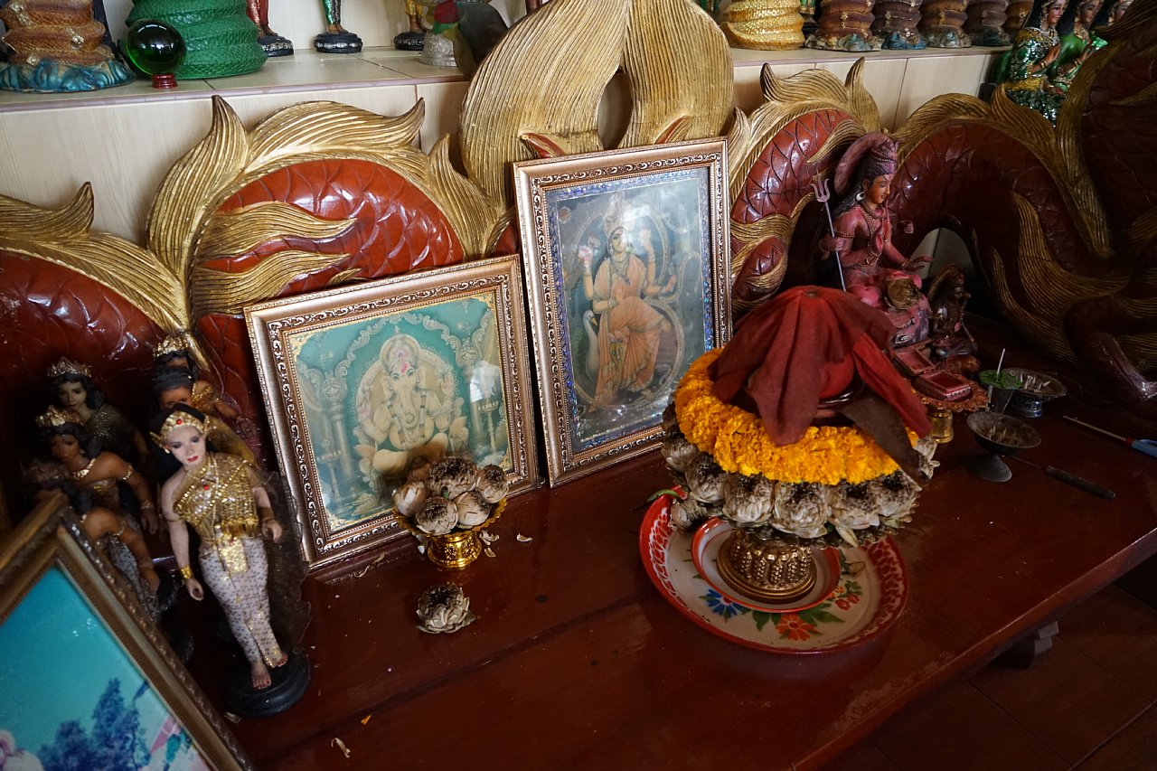 泰国の変なスポット: San Jao Mae Jongang Lae Luk / Bangkok