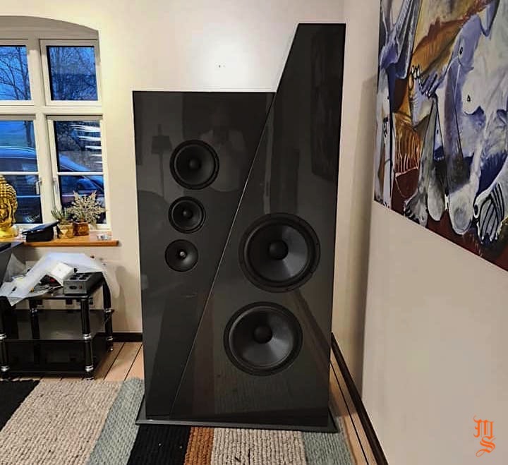 NEW DAD LOUDSPEAKERS – M & S | Ultimate High-Fidelity