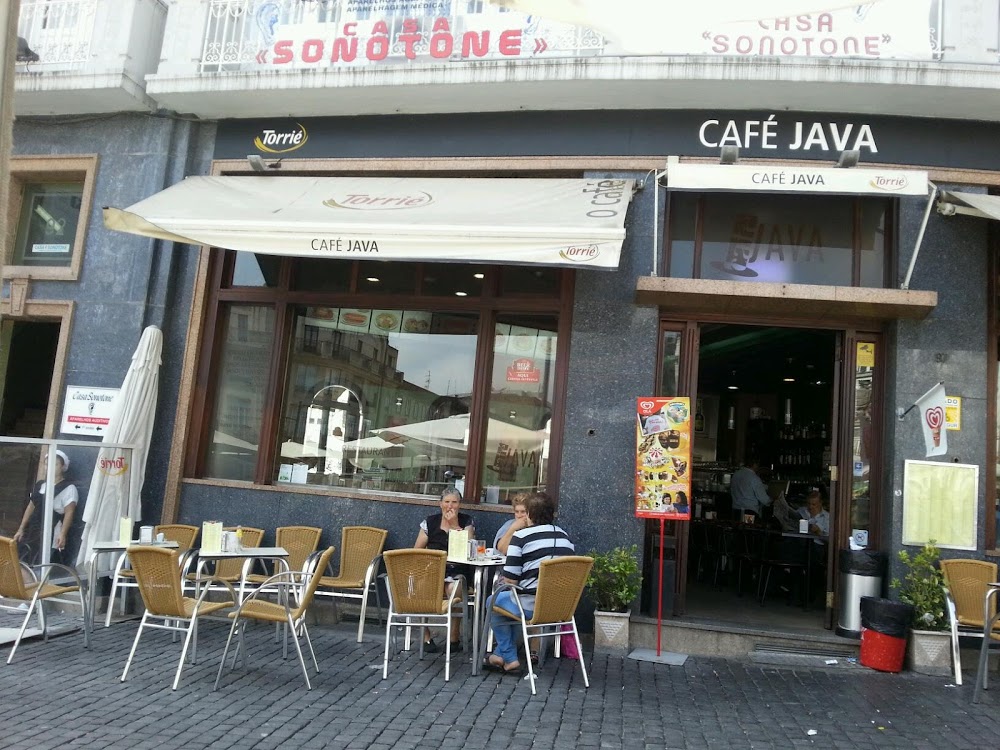 O cão que fuma...: [Pernoitar, comer e beber fora] Café Java, Porto ...