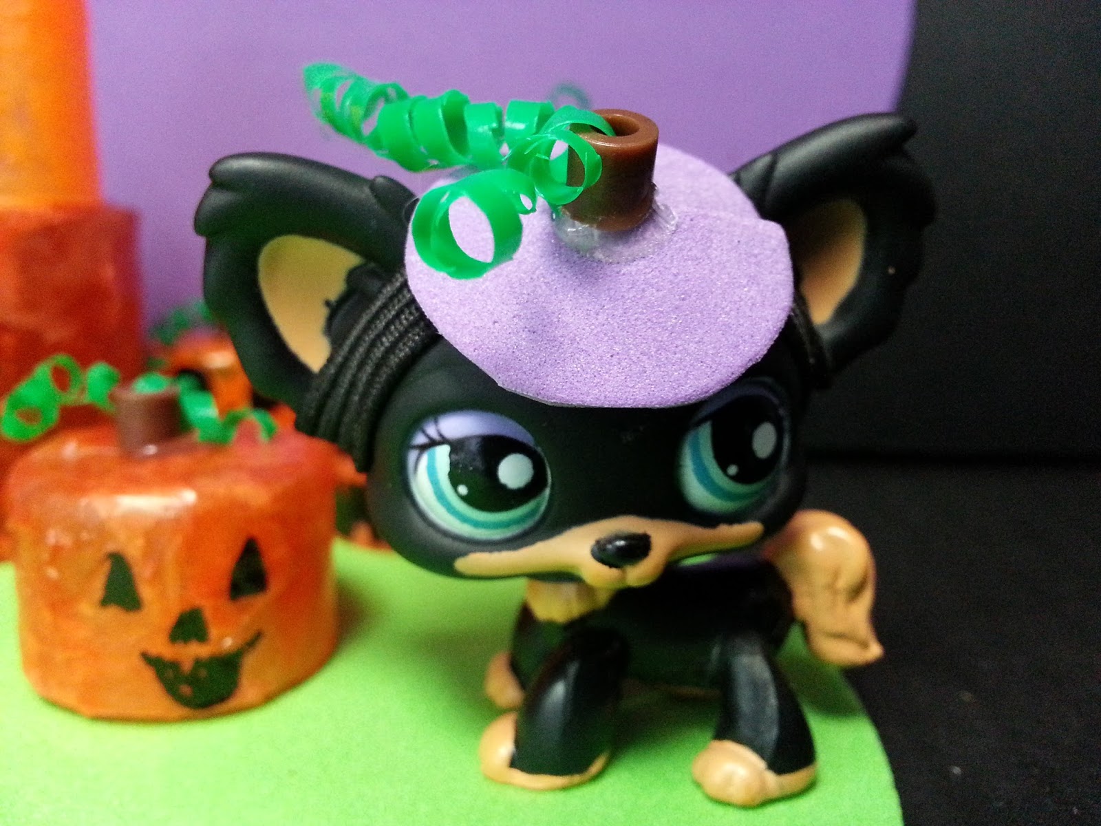 OOPI: DIY Halloween Costumes for LPS.