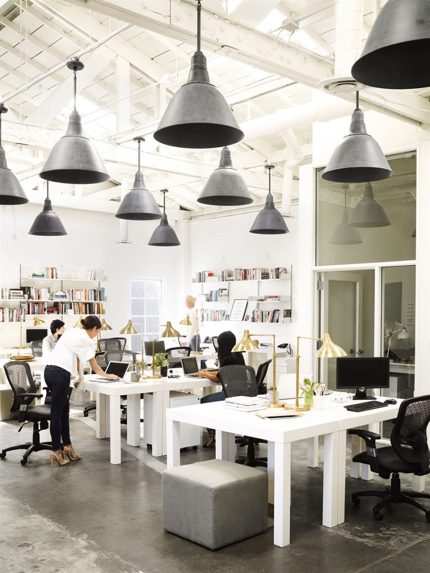 Gwyneth Paltrow’s Goop headquarters in Santa Monica, California. Decor ...