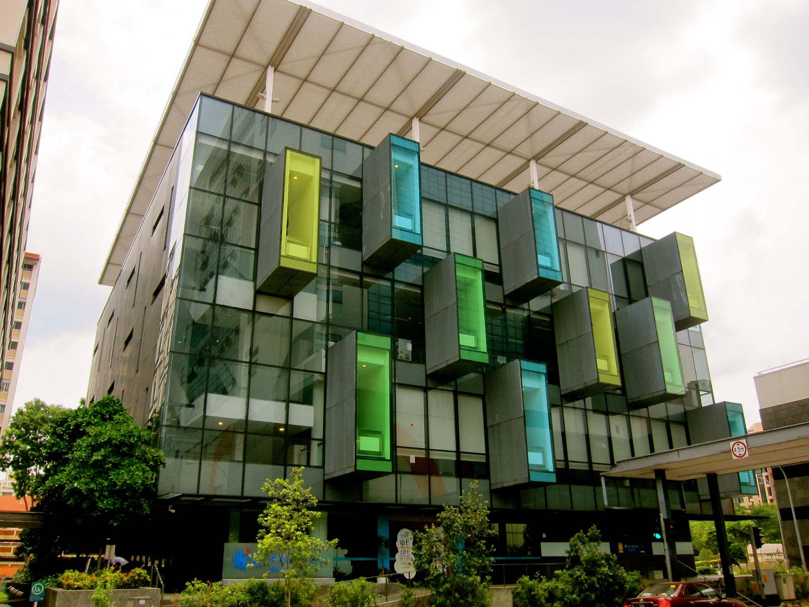 candidanimal: Singapore’s Bishan Library