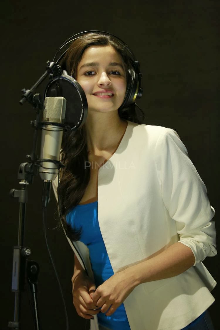 Alia Bhatt sings for Highway movie | electrihot