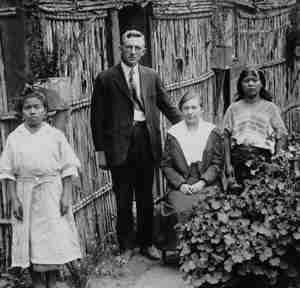 Hidup yang Kekal: 093) Tahun 1934 Cameron Townsend Memulai Institut ...