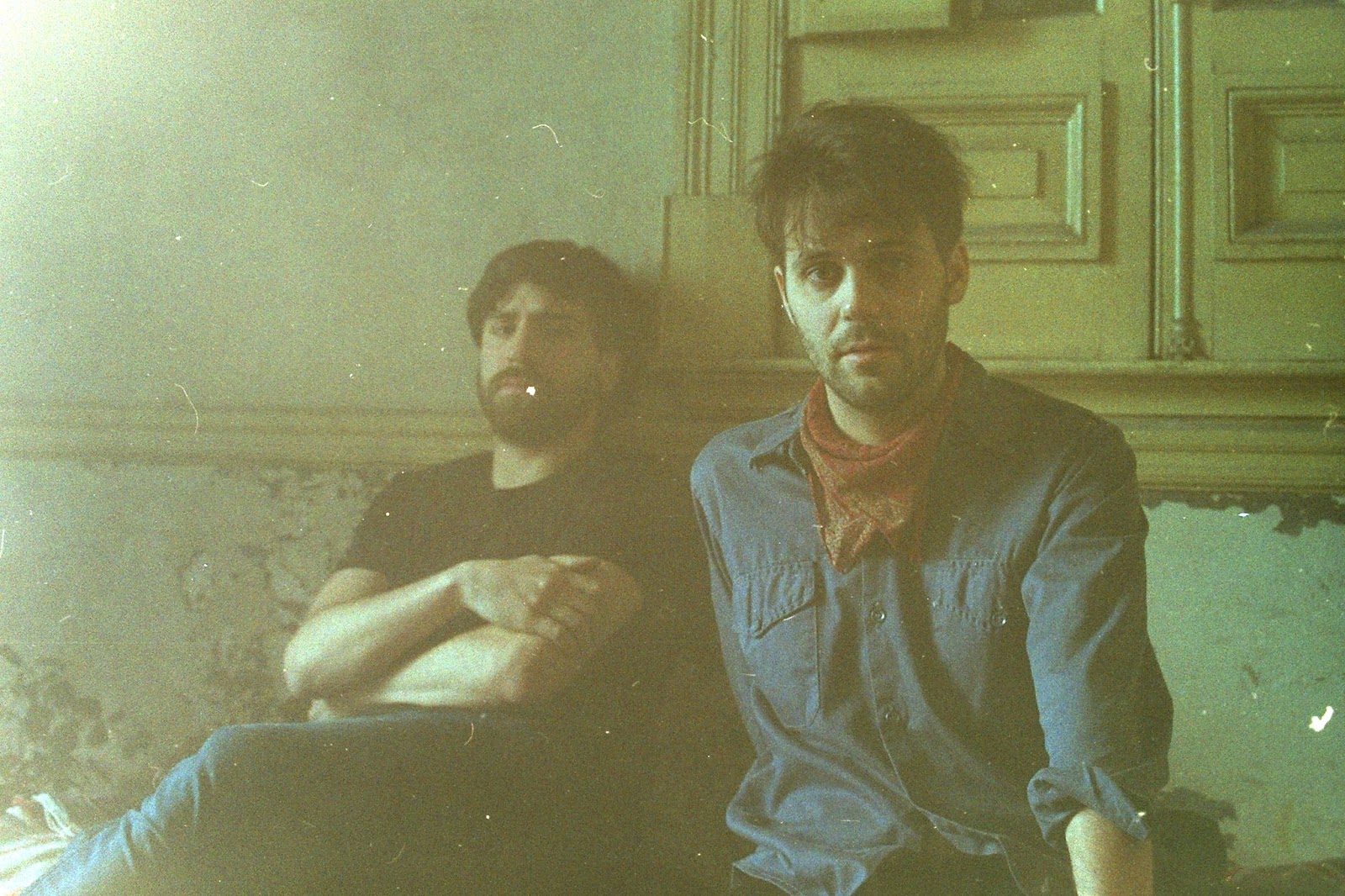 El Zar presenta su gran debut "Círculos" en formato físico y digital!