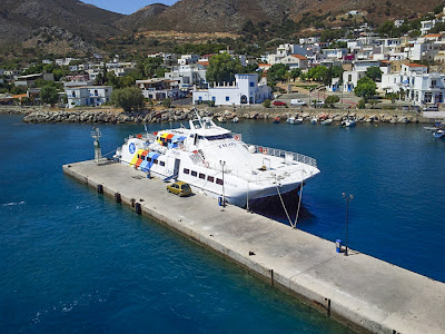 ΥΔΡΑ: ΜΙΚΡΑ ΝΗΣΙΑ ΚΑΙ Ε.Ε.