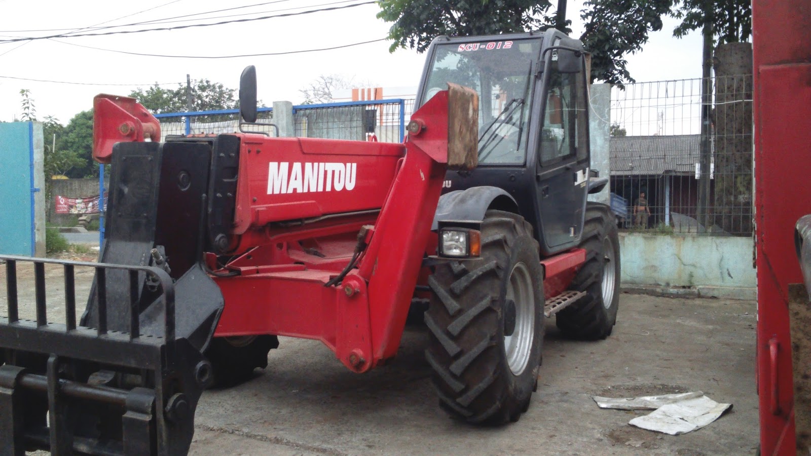 Rental Forklift Lippo Cikarang - Rental Alat Berat Telp : 0822-1373 ...