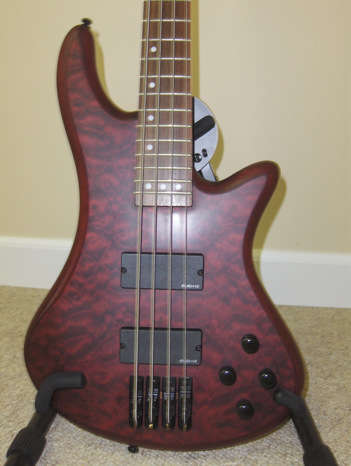 Scales Music STL: Basses, Basses, Basses!