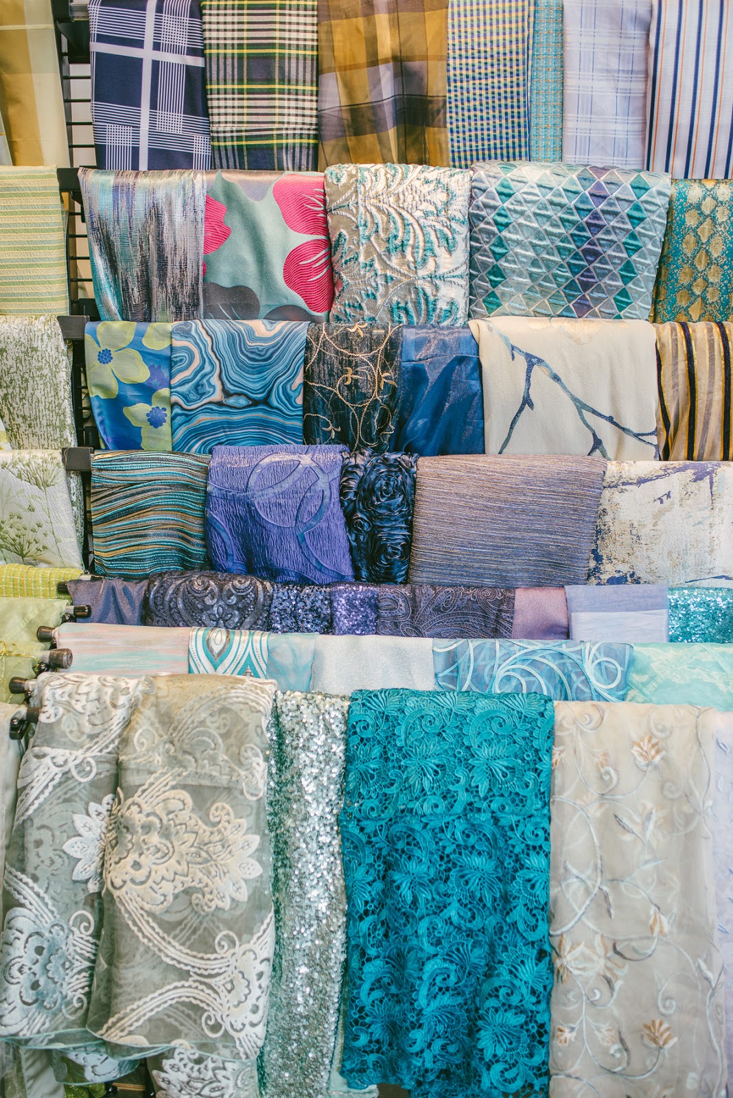 Summer Wind: Wedding Wednesday: Choosing our Linen Rentals From Mosaic ...