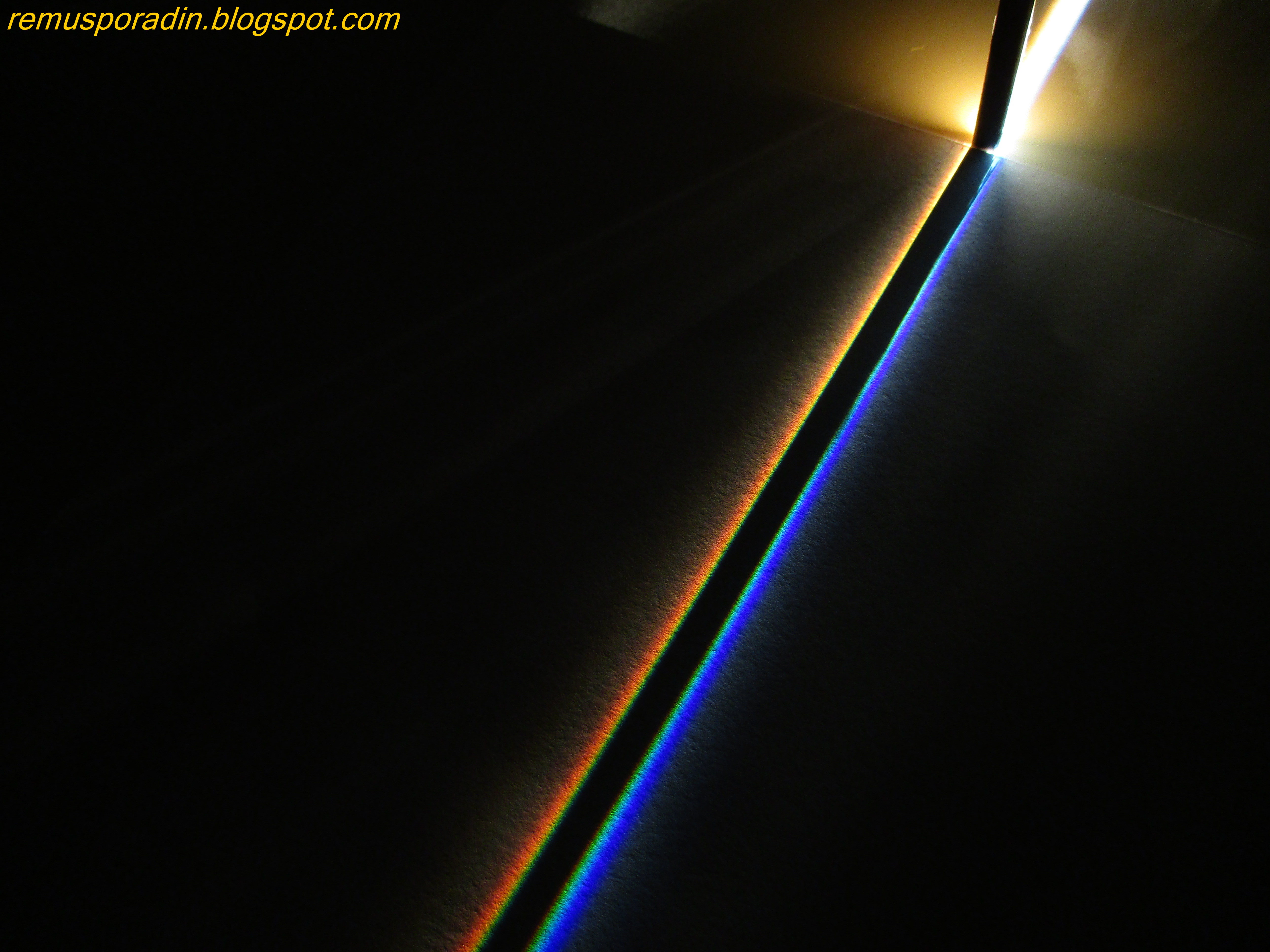 Red and Blue refract in opposite directions in objective experiments too