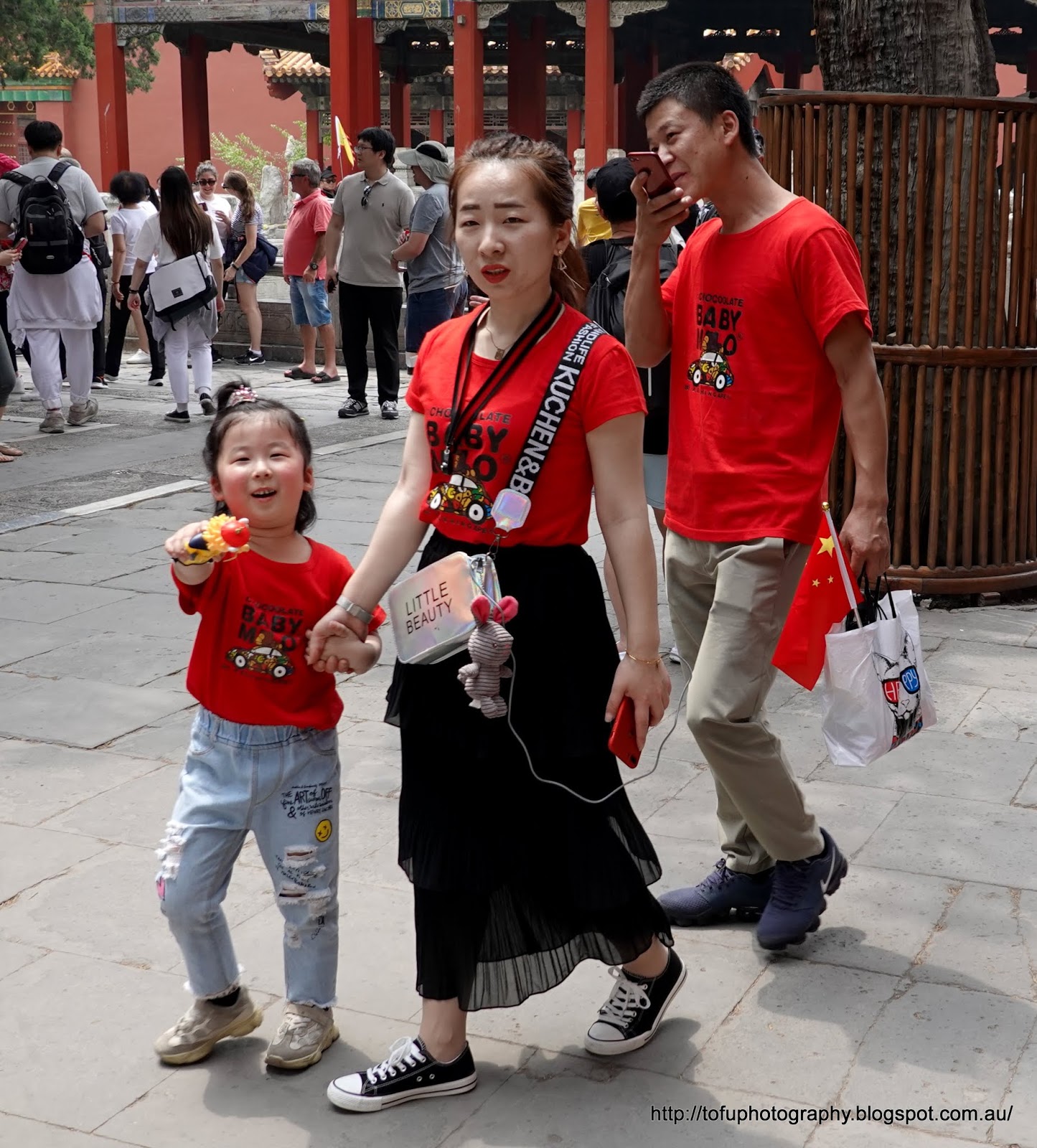 Tofu Photography: A Chinese family all dressed the same in the ...