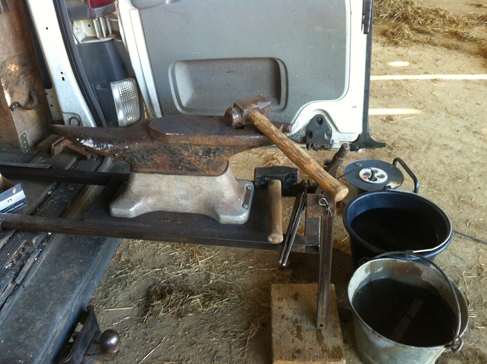 Les attelages de la Laïta: FERRAGE DES CHEVAUX DE TRAIT