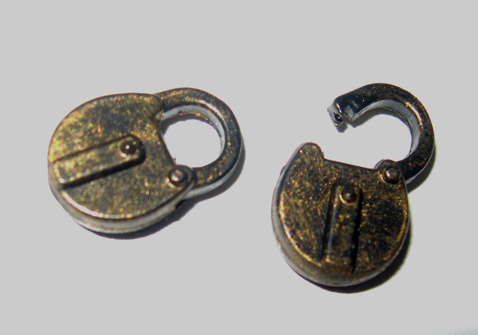 Betomatali 1/6 sculpt and paint works: Creepshow Flufy the crate beast ...