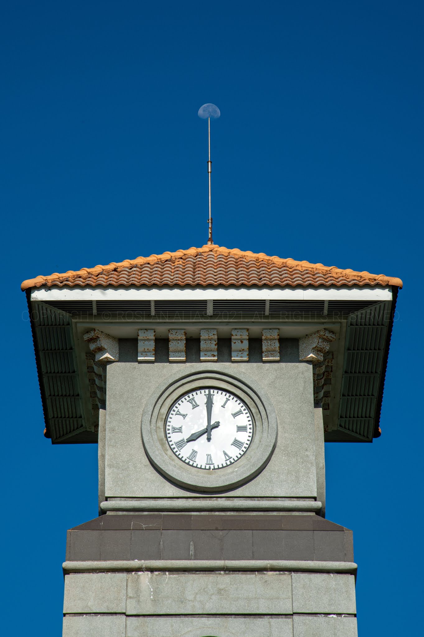Menara Jam di Medan Selera baharu