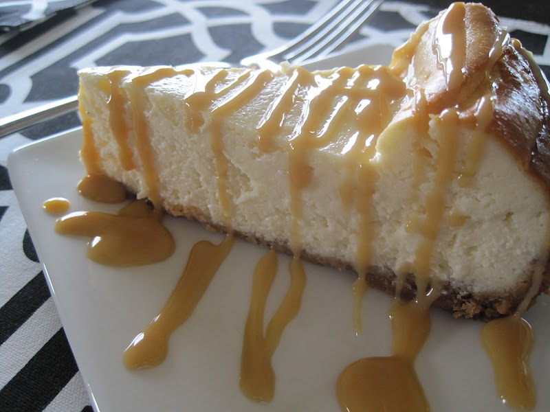 Mrs. Schwartz's Kitchen: Classic Cheesecake with Carmel Sauce